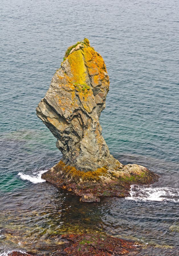 Dramatic Sea Stack on the Ocean Coast Stock Image - Image of scenic ...