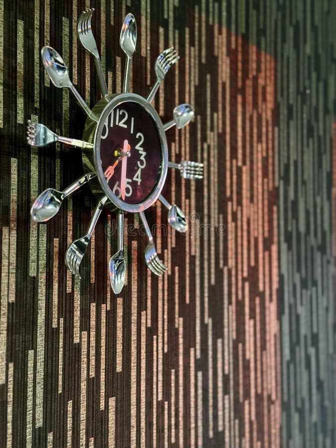 Unique Spoon and Fork Wall Clock Stock Photo - Image of fancy, créatif ...