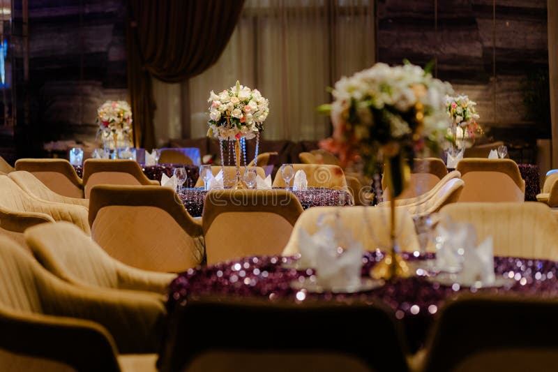 Unique Wedding Table Setting Stock Image - Image of beautiful, bouquet ...