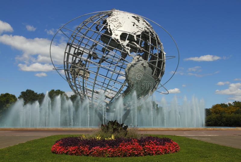The Unisphere in New York editorial stock photo. Image of water - 15837553