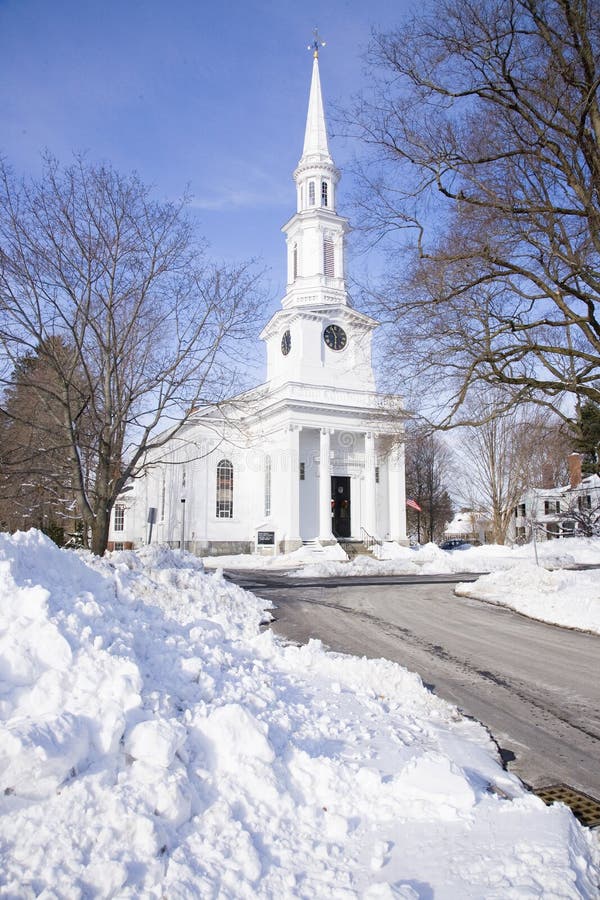 Unitarian Universalist Church Stock Image - Image of churches, season ...