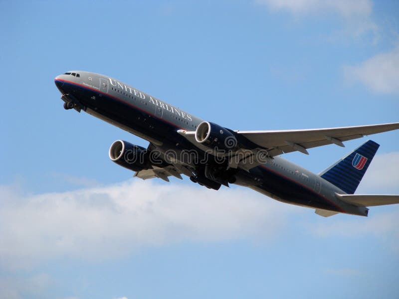 United Airlines aircraft editorial photo. Image of airways - 16520551