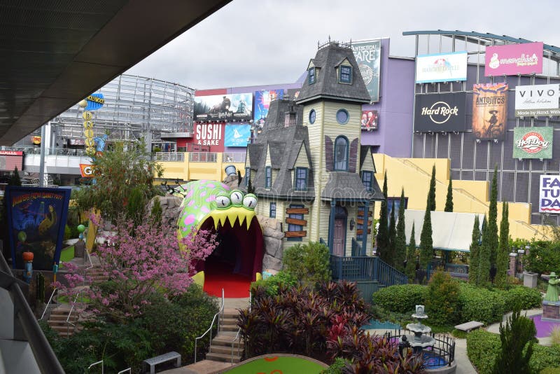 Universal Orlando Mini Golf at City Walk Editorial Photo - Image of ...