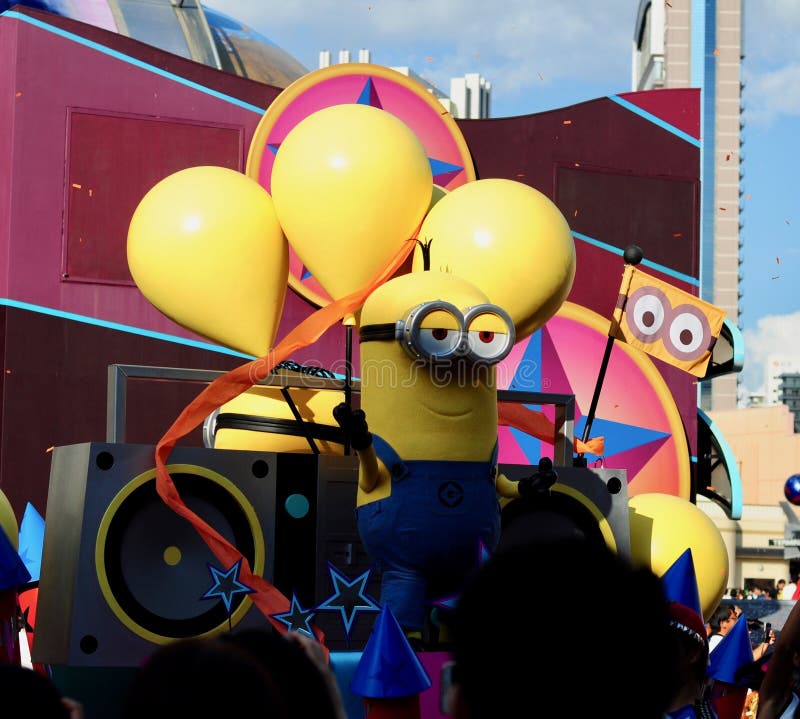 Universal Studio Minion Osaka Japan Editorial Photo - Image of parade ...