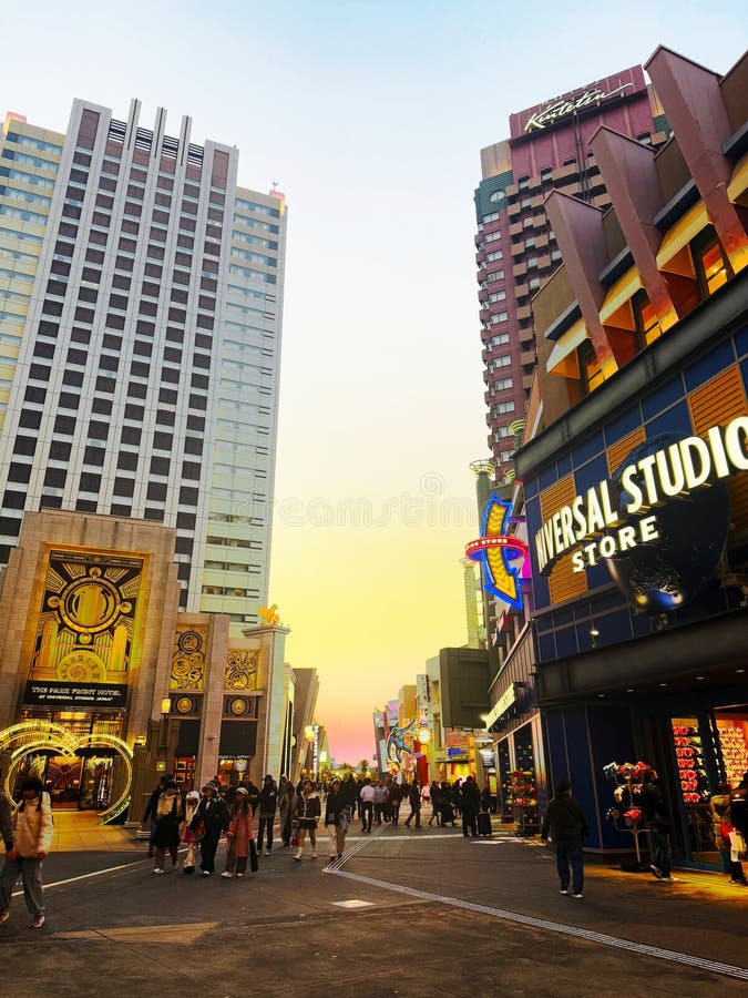 Universal Studio Osaka Japan Editorial Image - Image of skyline ...