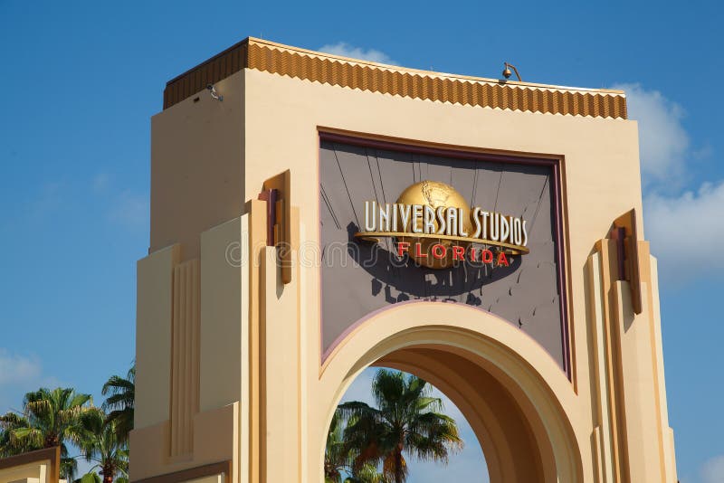 Universal Studios Amusement Park Main Entrance, Orlando, Florida ...