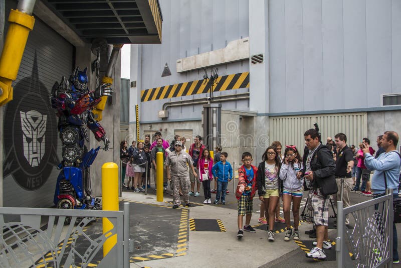 Universal Studios Orlando editorial photo. Image of outdoors - 38116166