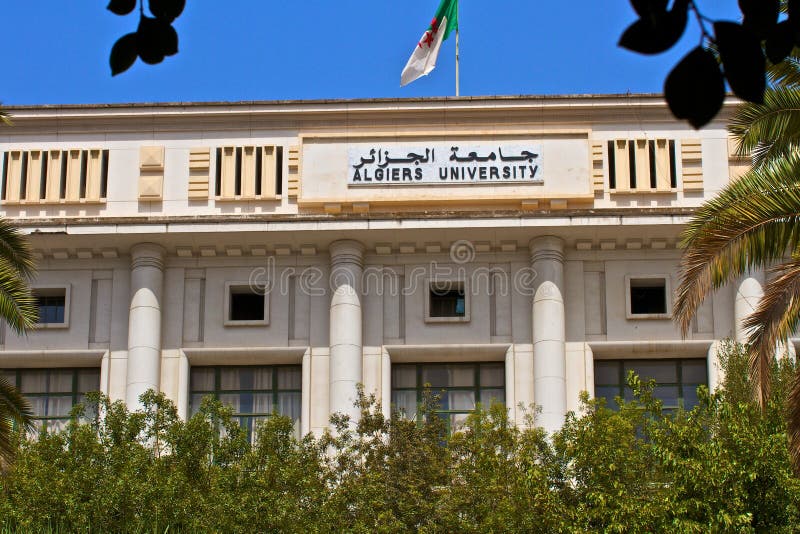 Université d'Alger photo éditorial. Image du centrale - 29687491