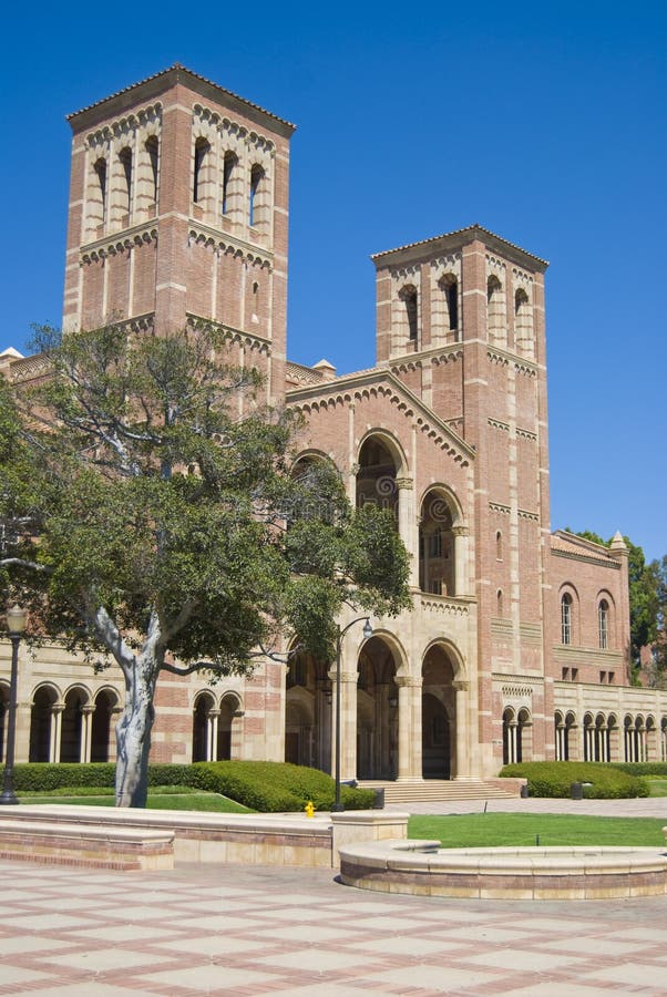 University Campus Landscape Editorial Image - Image of stone, campus ...