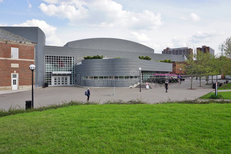 The University of Cincinnati, Ohio Editorial Stock Image - Image of ...