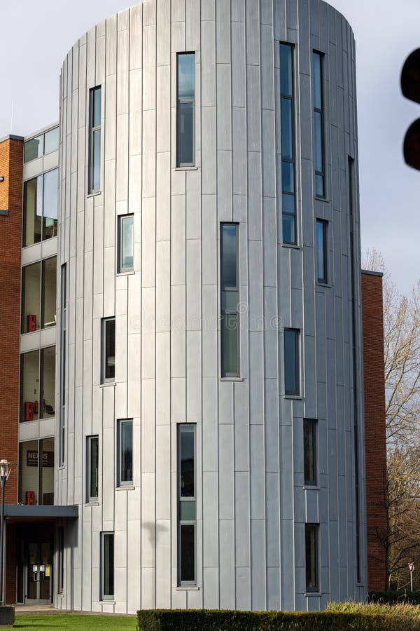 University of Limerick editorial stock image. Image of business - 247501494