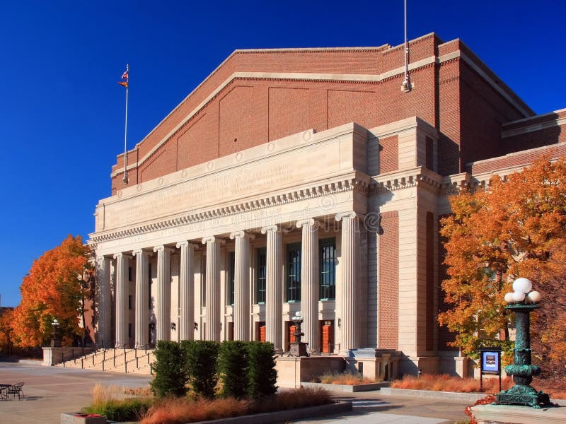 University of Minnesota stock image. Image of building - 6942865
