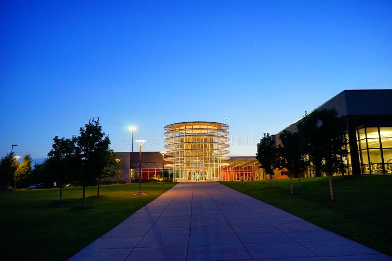 University of Texas at Dallas Editorial Photo - Image of blue, academic ...