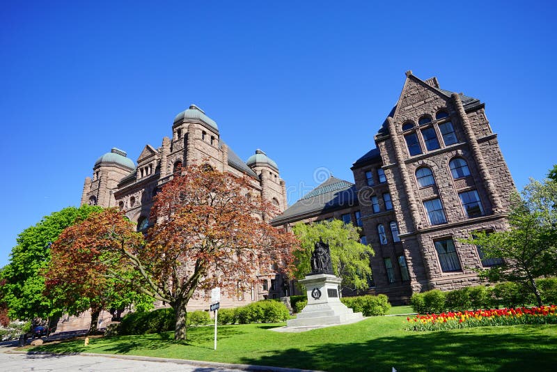 University of Toronto Building Editorial Photography - Image of green ...