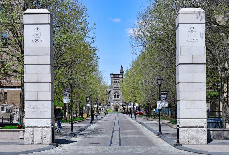 University of Toronto Campus Editorial Image - Image of college, campus ...