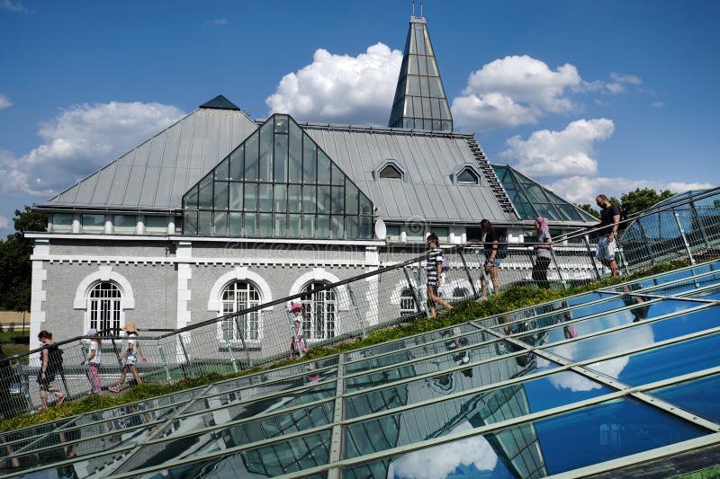 The University of Warsaw Library Rooftop Garden in Warsaw, Poland ...
