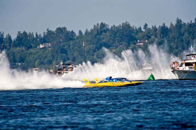 Unlimited Hydro Race Boat editorial image. Image of bout - 6030755