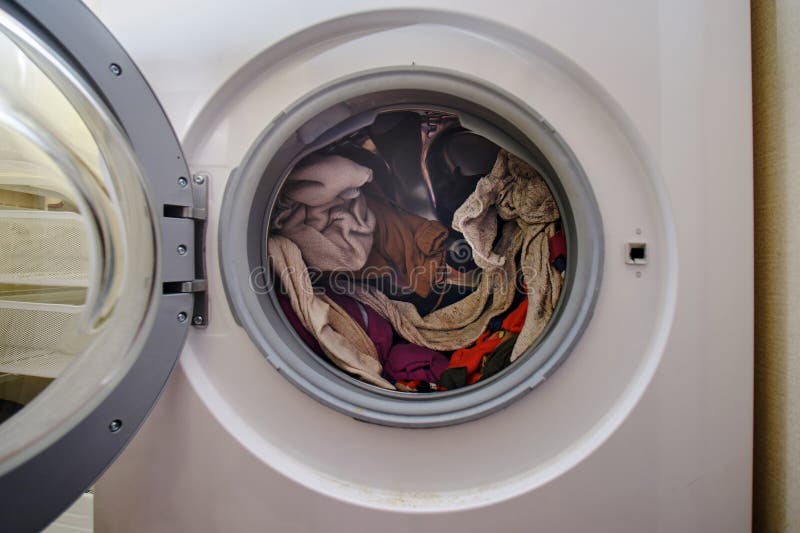 524 Unloading Washing Machine Stock Photos - Free & Royalty-Free Stock ...