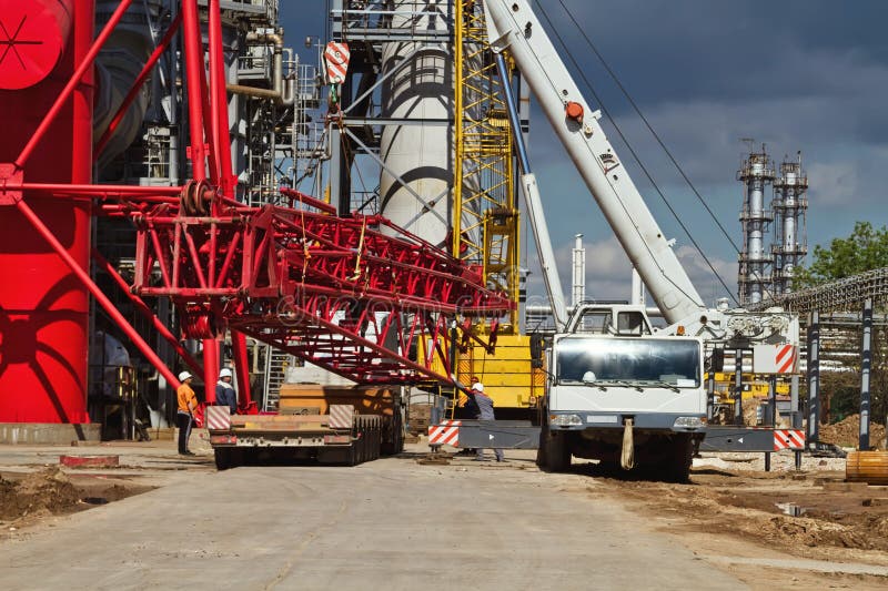 Unloading Sections of the Boom of a Large Crawler Crane Using a Crane ...
