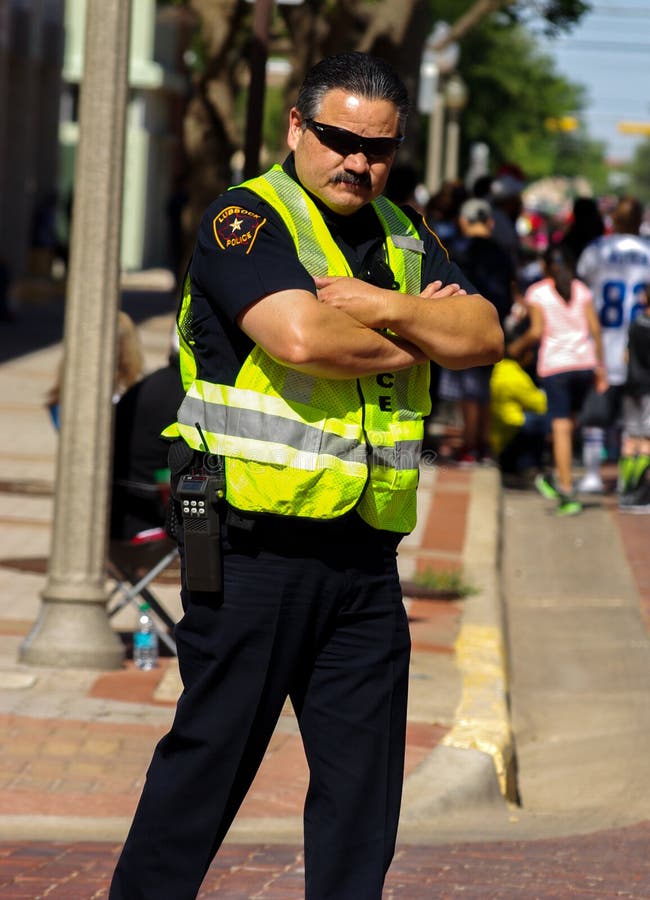 Unmovable police officer editorial image. Image of copper - 40354465