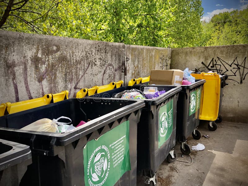 Unsorted Trash Containers editorial photo. Image of package - 183462481