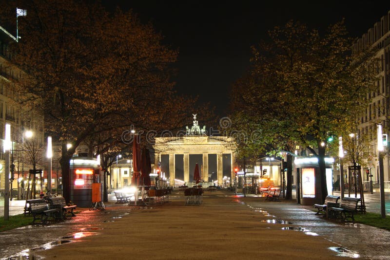Unter Den Linden Street in Berlin at Night Editorial Image - Image of ...