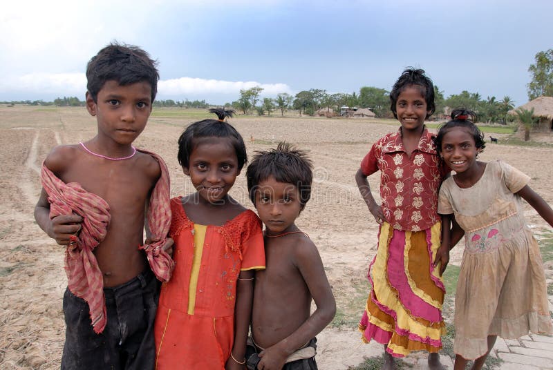 Unterernährte Kinder in Indien Redaktionelles Stockfotografie - Bild ...