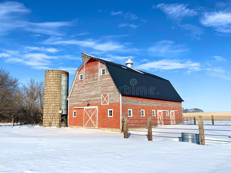 Truly Hallmark Card Style Barn and Farm Snow Scene Stock Image - Image ...