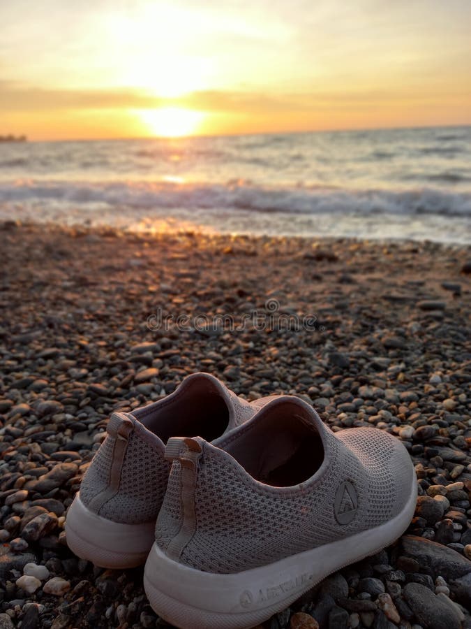 Unwind, Take a Short Break, Relax and Enjoy the Twilight Editorial ...