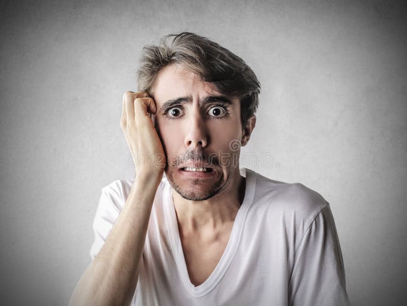 Uomo disperato immagine stock. Immagine di caucasico - 46728357