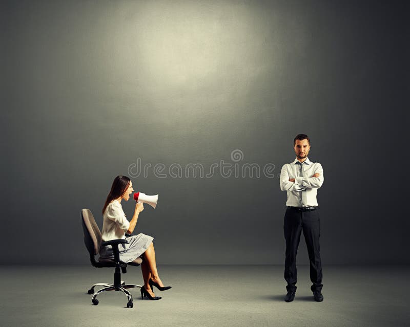 Ragazza Emozionale Arrabbiata Del Bambino Che Vuole Mordere E Che ...