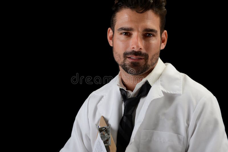 Uomo italiano bello immagine stock. Immagine di sfondo - 33582975