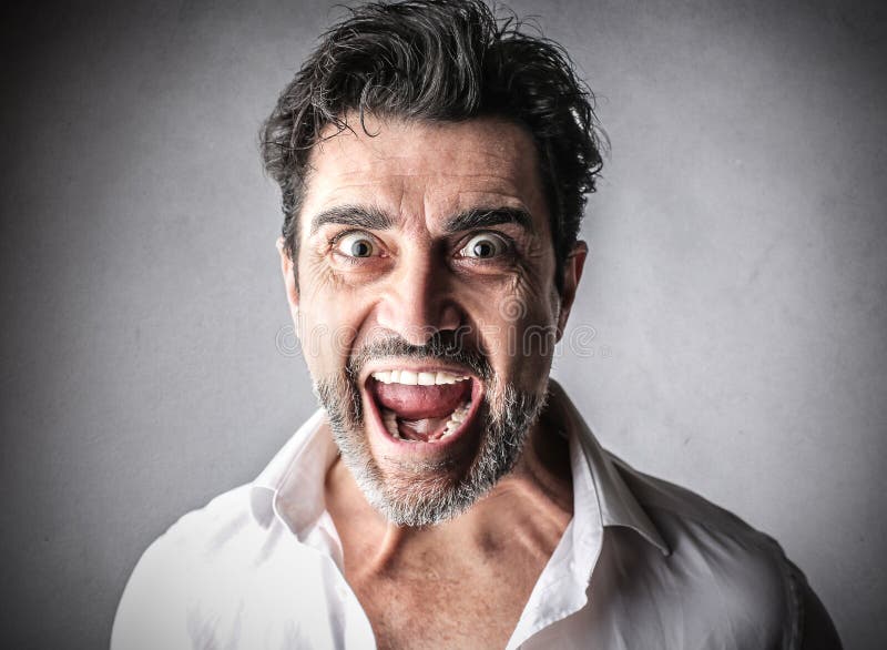 Karateka pazzo immagine stock. Immagine di grasso, aggressivo - 54759729