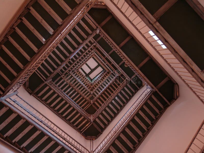 Confusing Staircase Stock Photos - Free & Royalty-Free Stock Photos ...