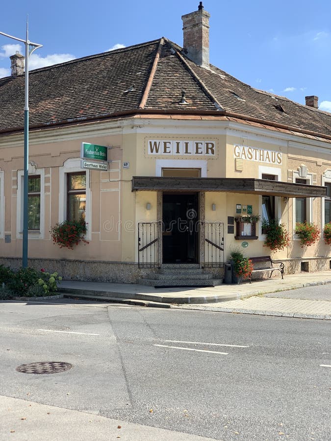 Upper class Restaurant editorial stock image. Image of austria - 159678149