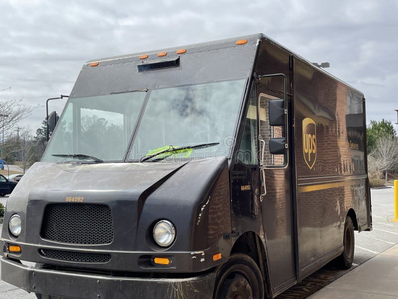 UPS Delivery Truck Front Corner Editorial Image - Image of urban, drive ...
