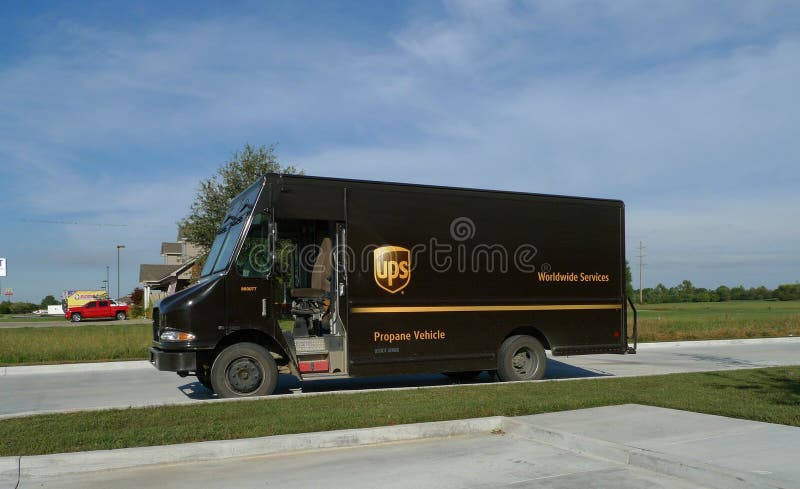 UPS-LKW Mit Propanfahrzeugidentifizierung Redaktionelles ...