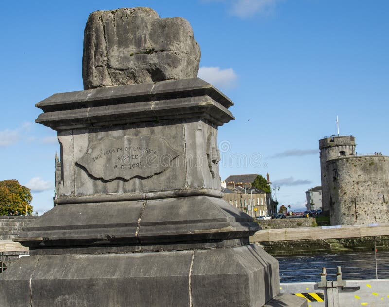 Urban Architecture , Works of Art Editorial Photo - Image of modern ...