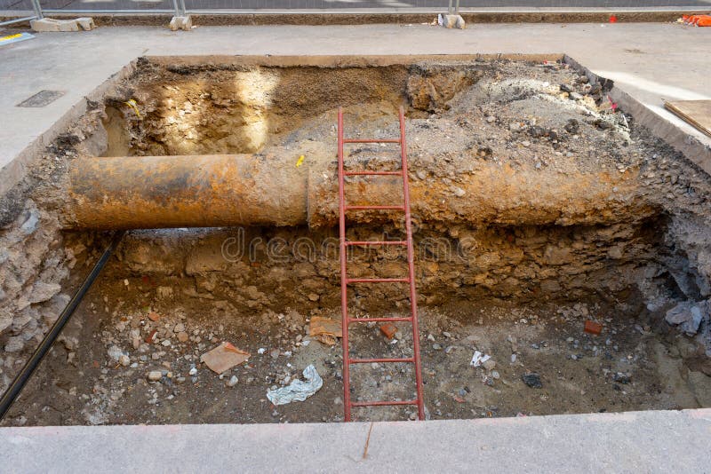 Excavation in progress stock image. Image of water, progress - 140785371