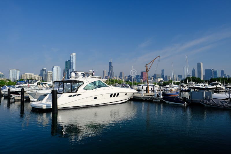 Urban Marina and Chicago Skyline Stock Photo - Image of harbor, yacht ...