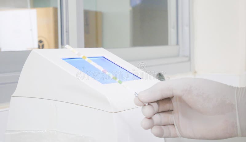 Urine Analysis in Laboratory. Stock Image - Image of specimen, disease ...
