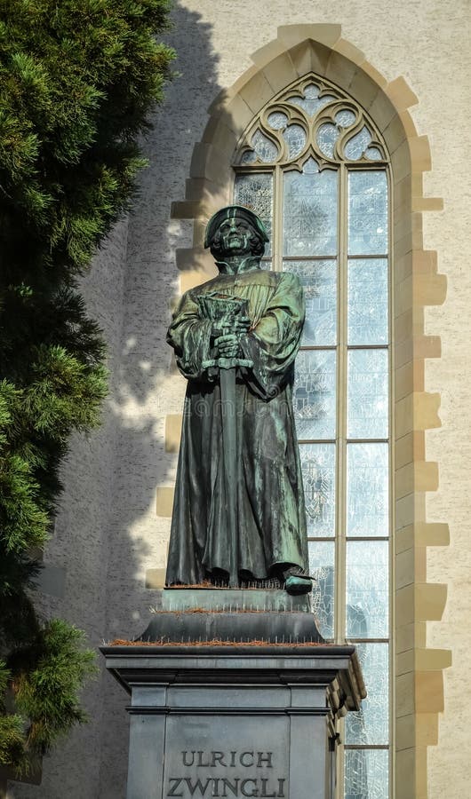 Zwingli Monument At Wasserkirche In Zurich Stock Photo - Image of spire ...