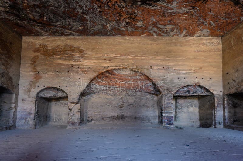 Urn Tomb Interior in Petra, Jordan Stock Photo - Image of nabatean ...