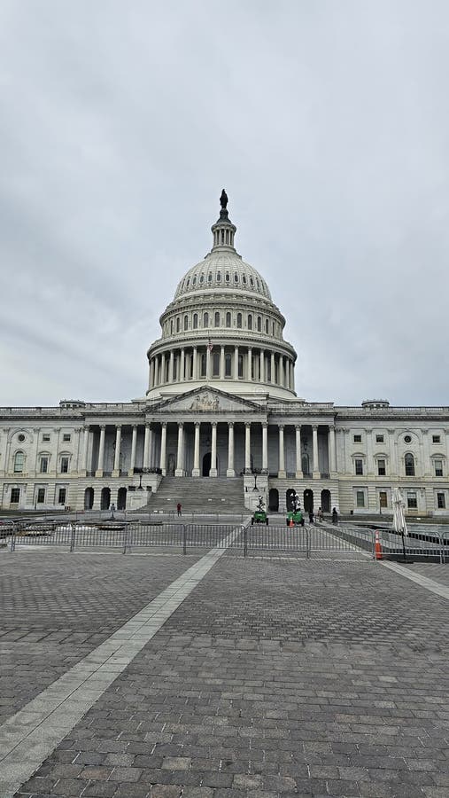 The US Capitol Building editorial photography. Image of emblematic ...