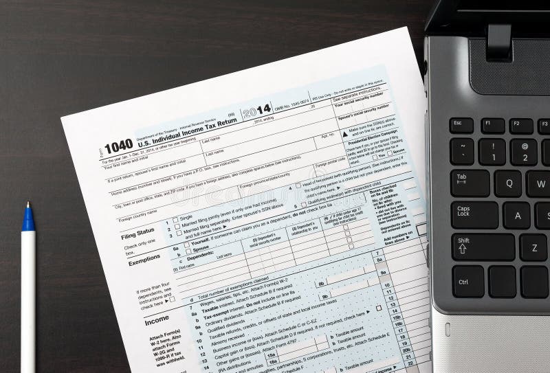 Form 1040. Income Tax Return Editorial Stock Photo - Image of 1040 ...