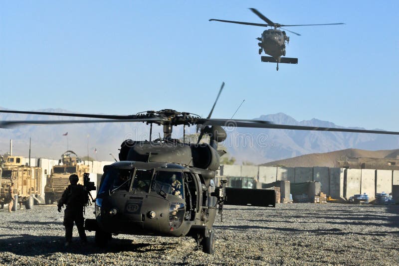 US Military Helicopter Landing Editorial Stock Image - Image of chopper ...