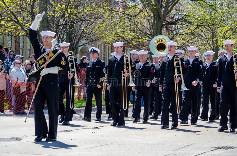 Us Navy band marching editorial stock image. Image of navy - 43687579