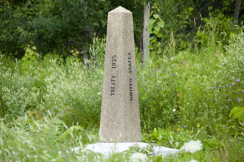 USA & Canada Border Post Stock Image - Image of border, states: 91618035