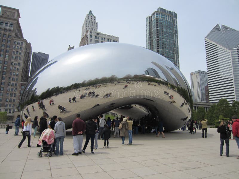 USA Chicago Bean Statue Downtown Architecture Skyscrapers Editorial ...