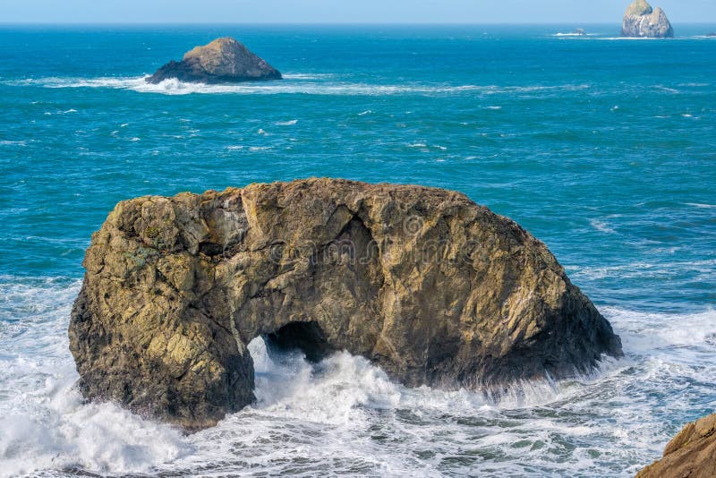 USA Pacific Coast, Arch Rock, Oregon State Stock Image - Image of ...